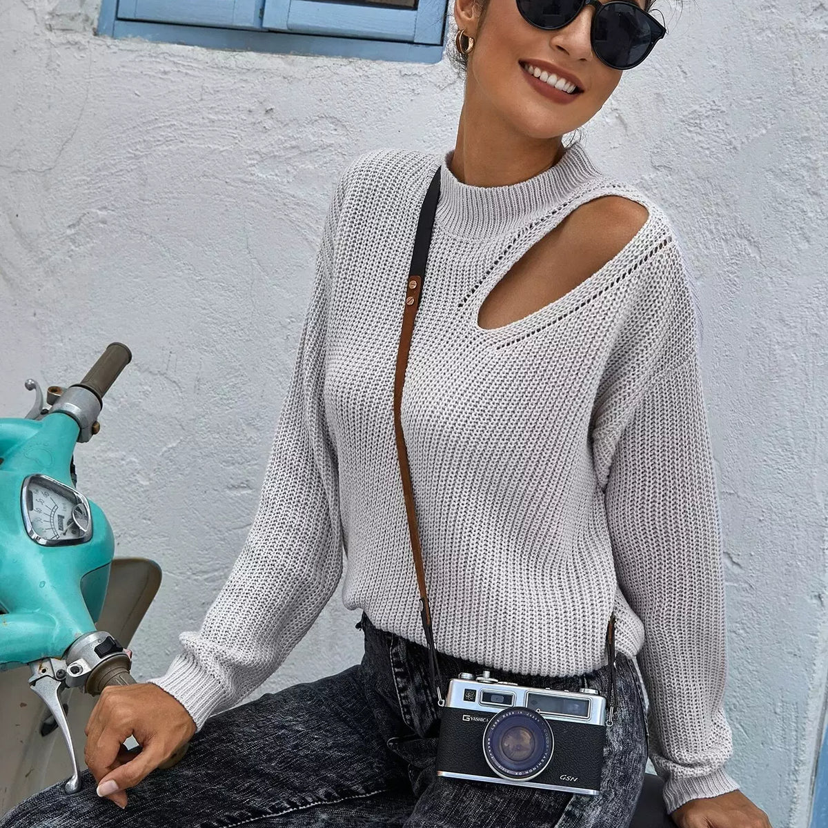 Drop Shoulder Cut Out Sweater – Beisat