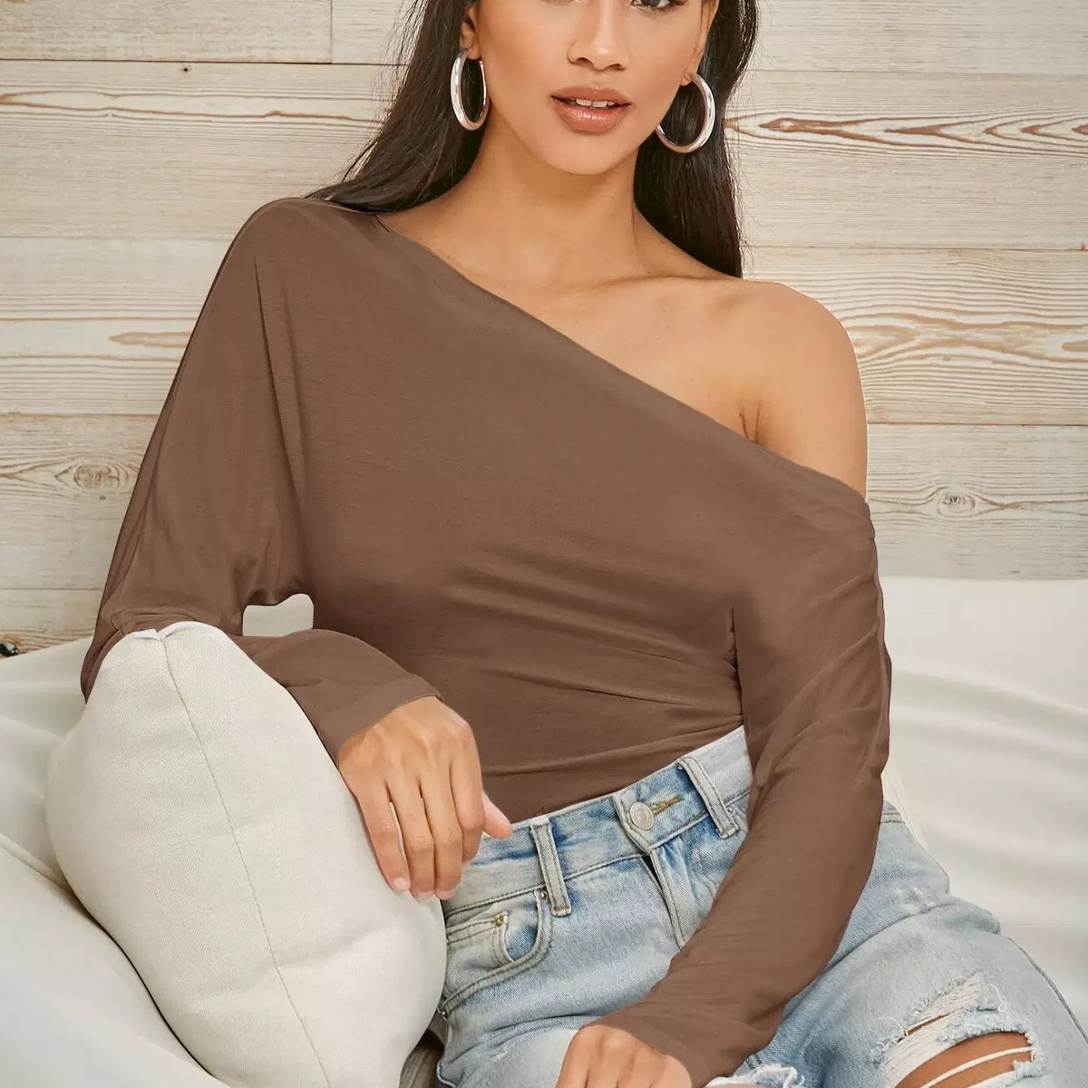 Asymmetrical Neck Solid Top – Beisat