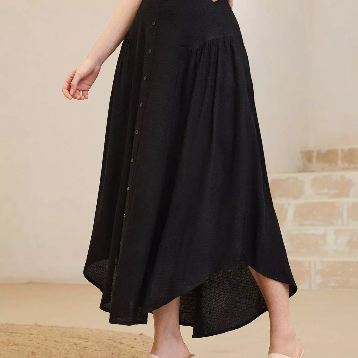 Buttoned Front Curved Hem Skirt – Beisat