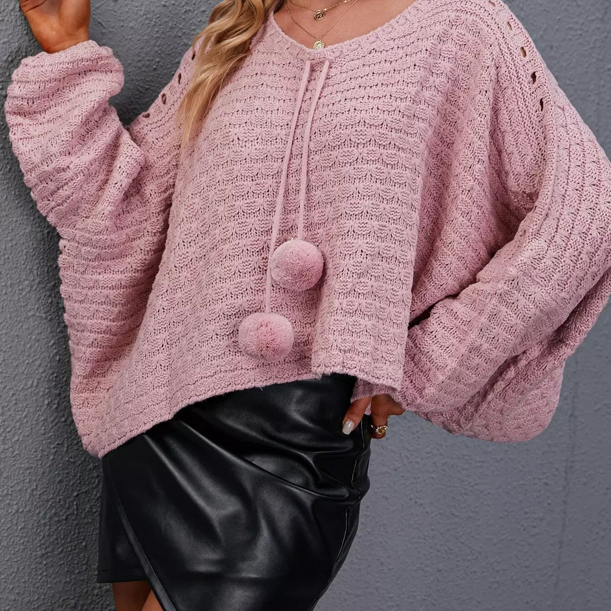 Solid Batwing Sleeve Pom Pom Detail Sweater – Beisat