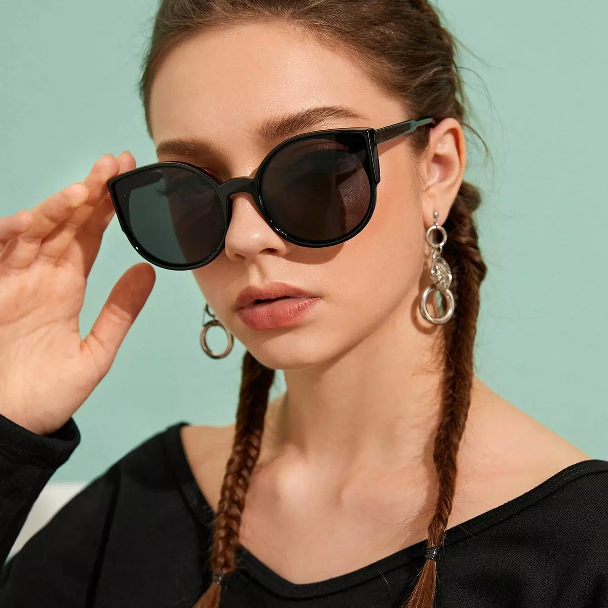 Plain Frame Flat Lens Sunglasses With Case – Beisat