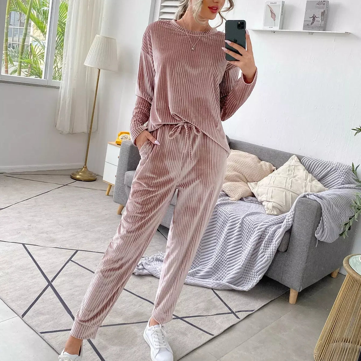 Drop Shoulder Velvet Lounge Set – Beisat